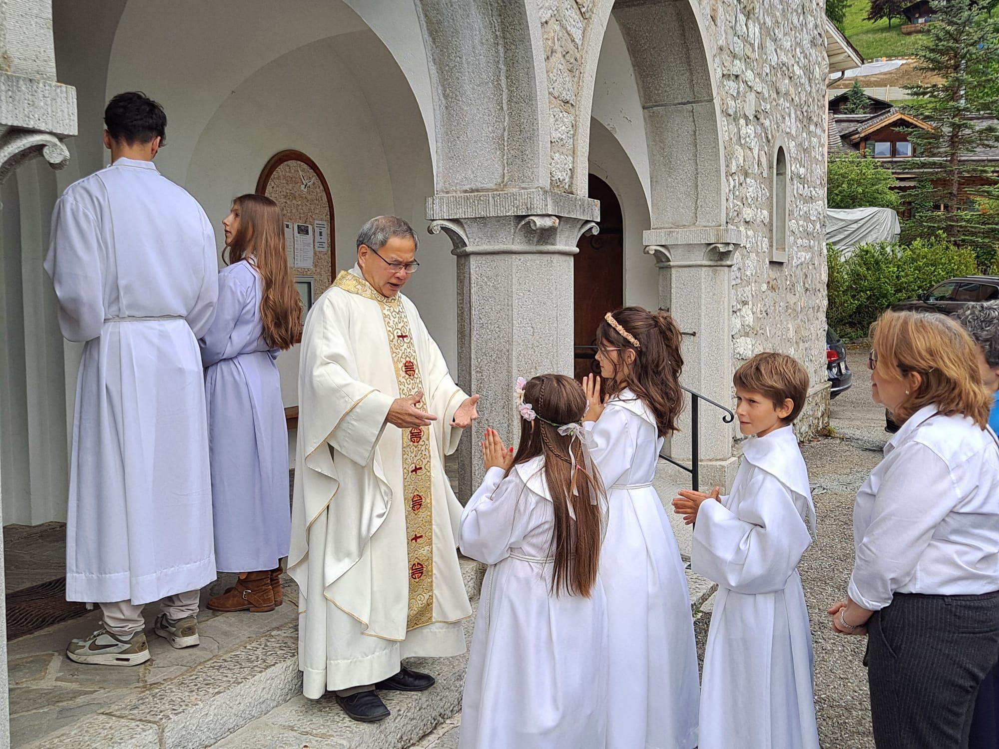 Première communion - Dimanche 25 mai 2025 - Communauté catholique du ...